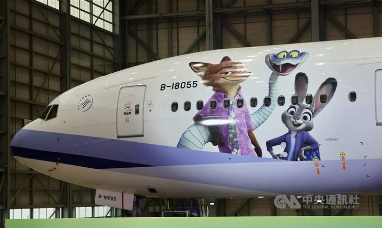 News: An inside look of the new China Airlines Z2 planes (By: Focus ...